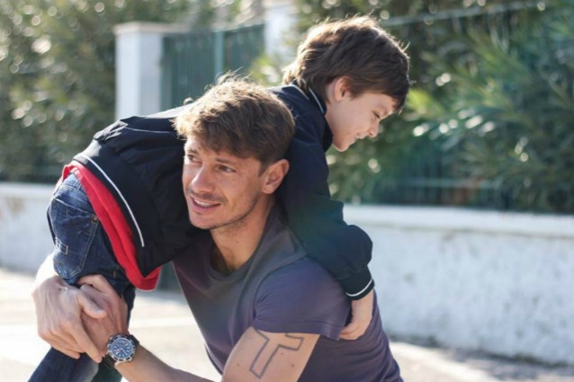 Il film 'Mio papà' vince la gara degli ascolti e batte 'Biancaneve e il ...