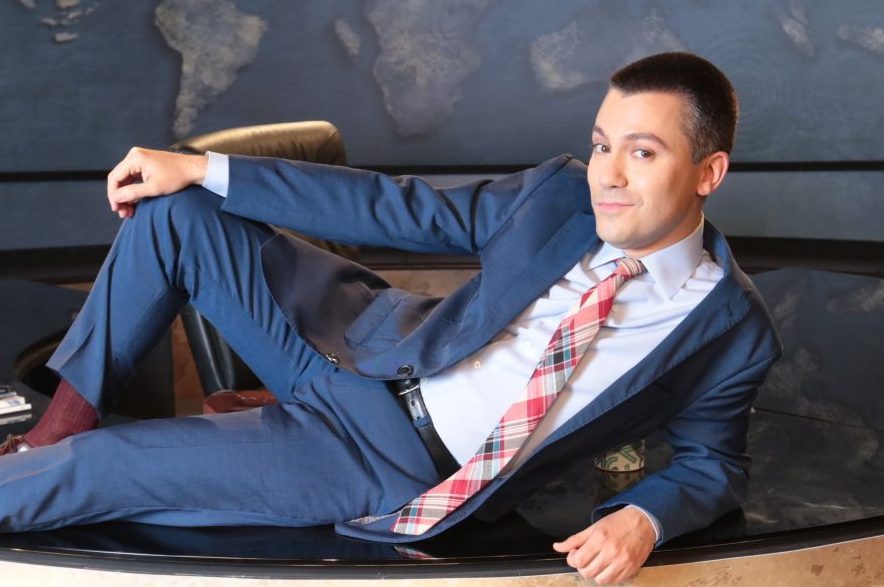 Saverio Raimondo, Netflix e CCN: La Tv affidi più programmi ai comici ...