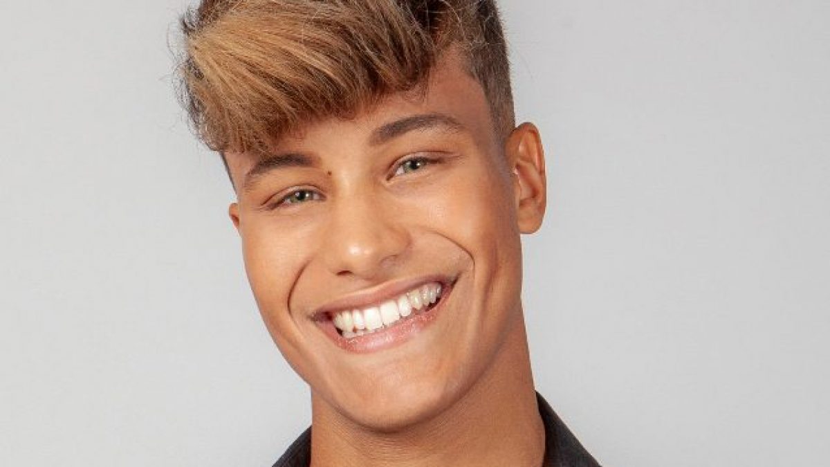 Perché Denis Dosio è famoso, chi è l'influencer di 19 anni nella casa ...