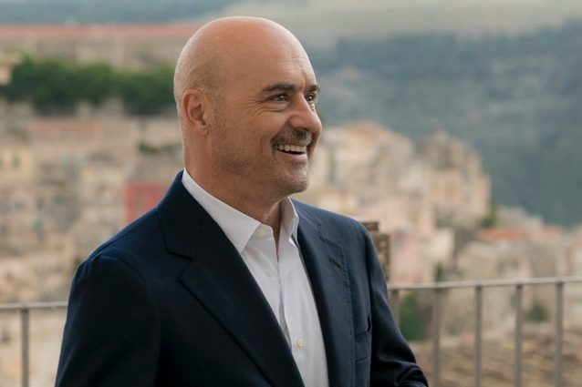 Luca Zingaretti passa alla regia e prepara il suo primo film: Sarà una ...