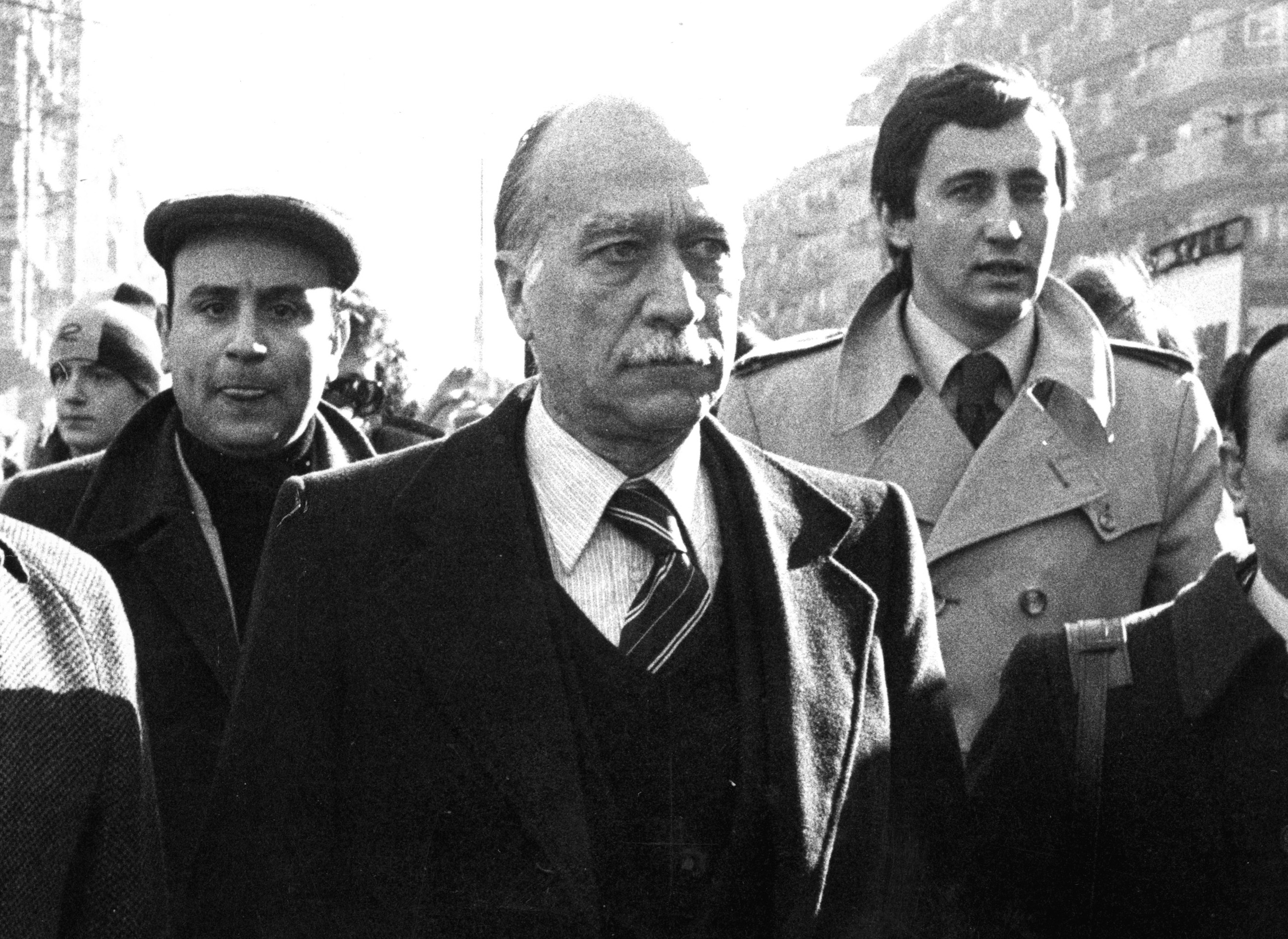 Via Giorgio Almirante, il Consiglio comunale boccia la proposta Via Giorgio Almirante, il Consiglio comunale boccia la proposta