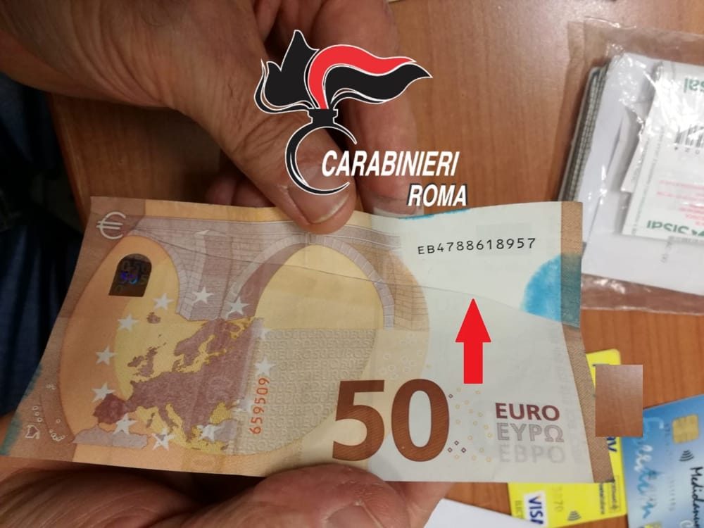 Truffavano le casse automatiche dei supermercati con il trucco della ...