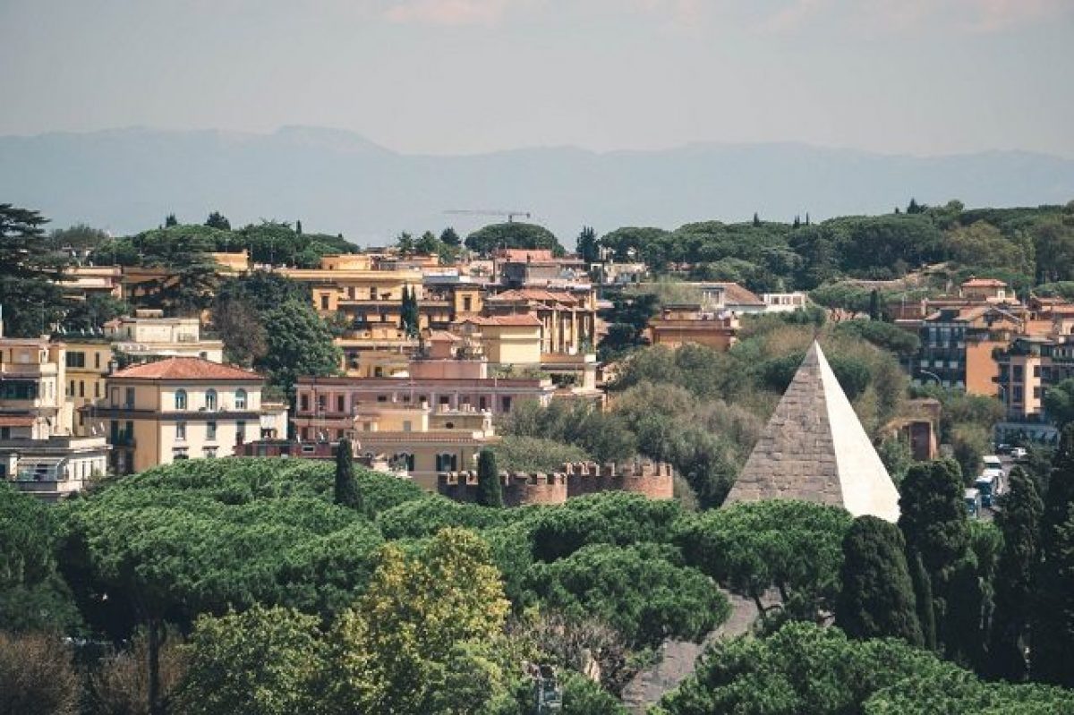 Testaccio, da quartiere popolare a emblema della movida romana