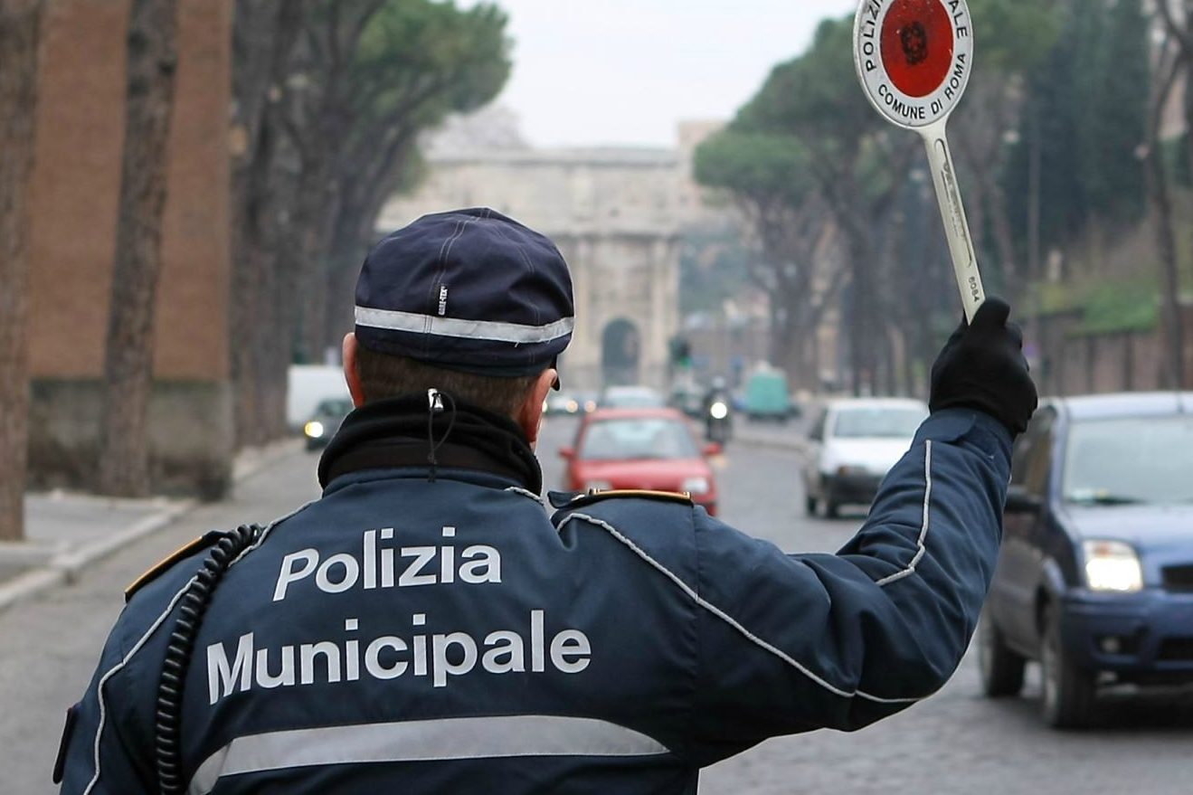 Secondo vigile urbano di Guidonia positivo al coronavirus: insulti alla ...