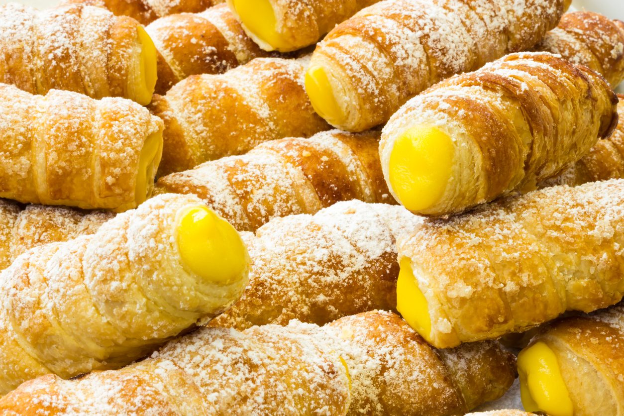 Cannoncini alla crema pasticcera: la ricetta per farli come in pasticceria