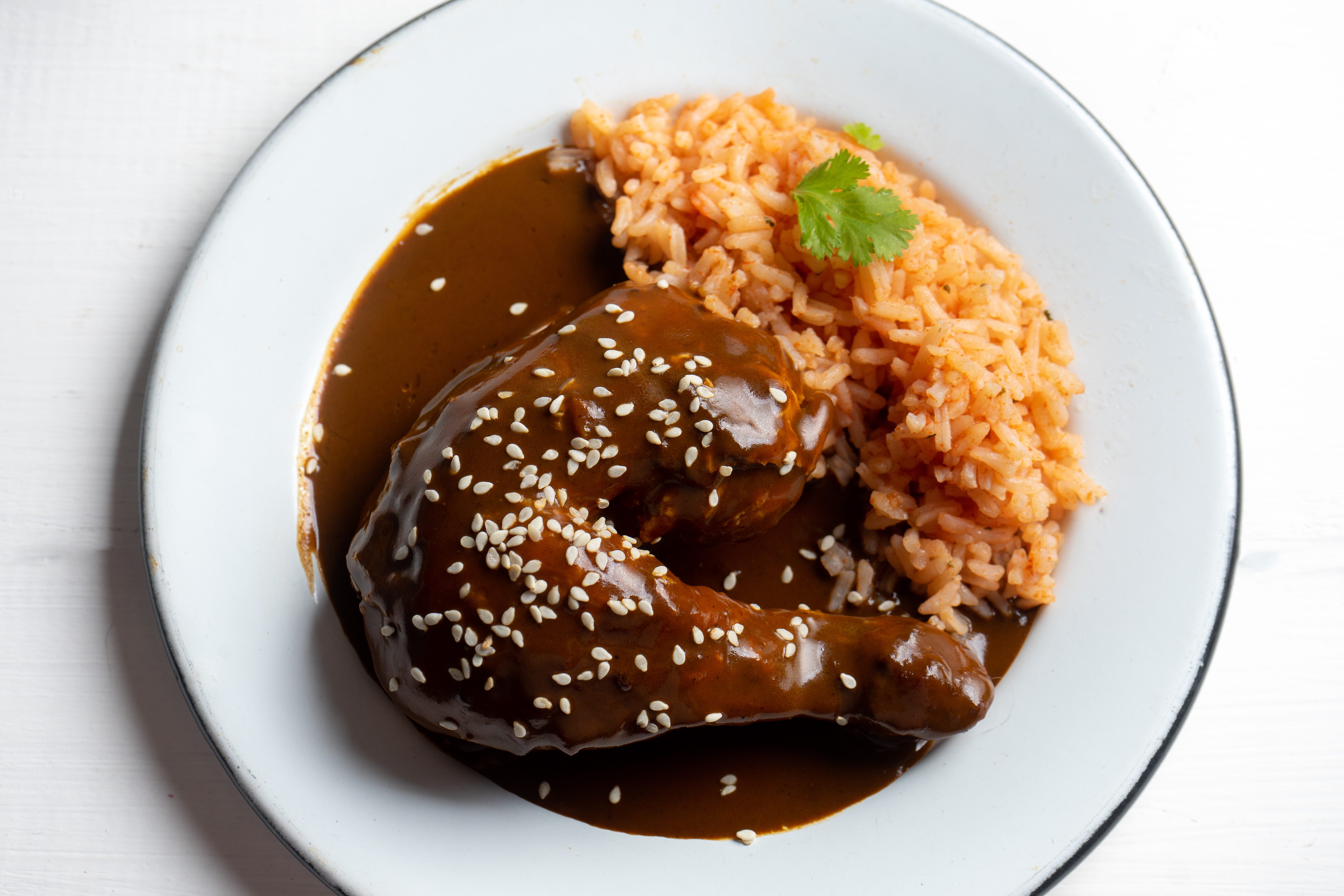 Mole poblano: la gustosa ricetta messicana del pollo alla salsa mole