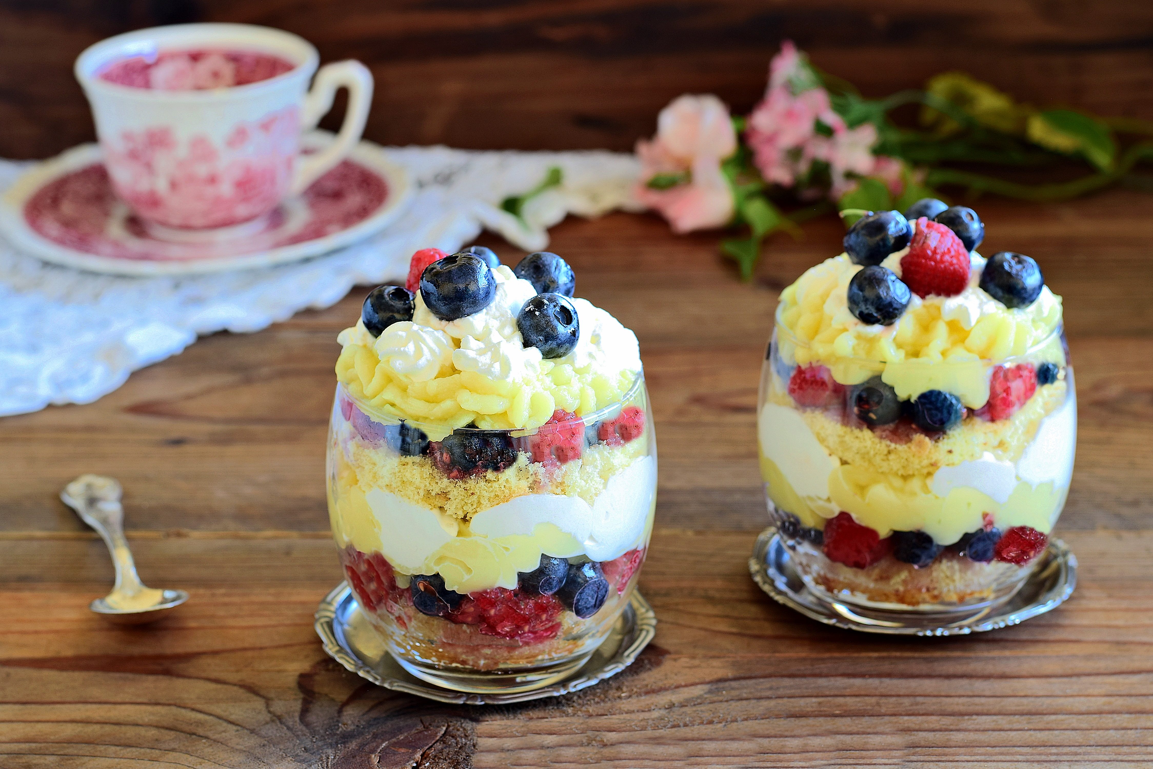 Trifle: la ricetta del goloso dolce inglese a strati