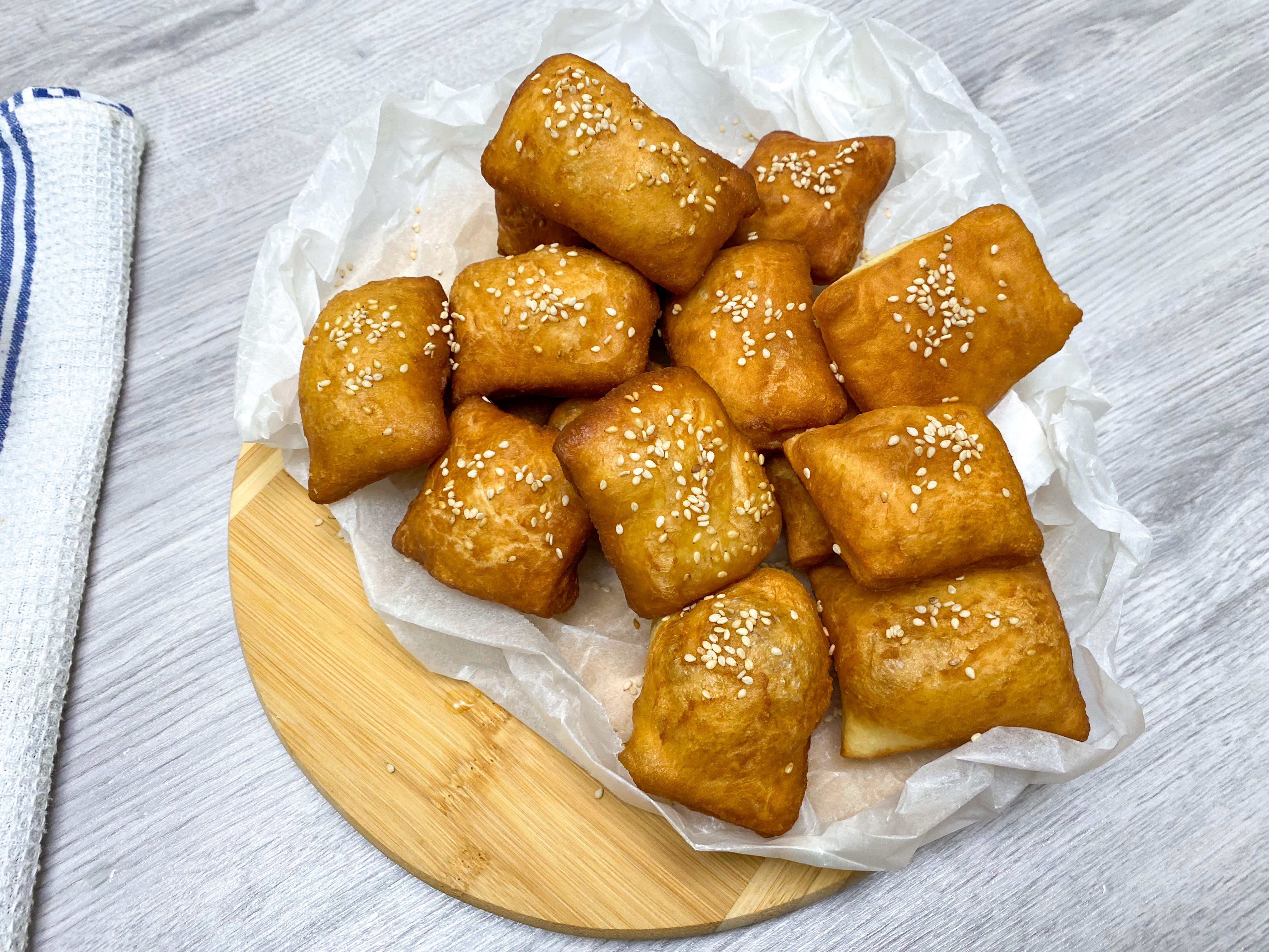 Bolang baling: la ricetta delle frittelle indonesiane soffici con semi ...