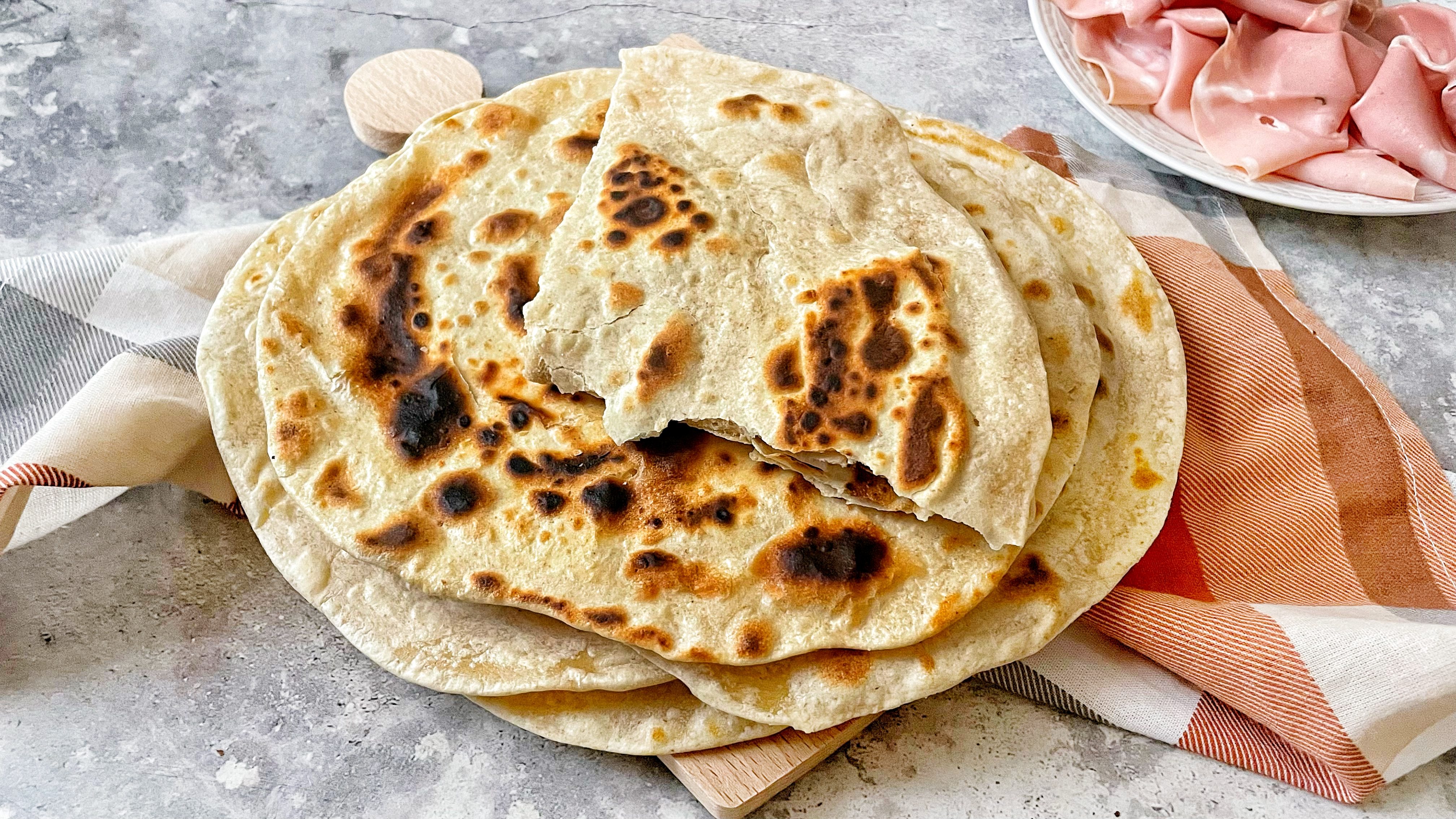 Crescia sfogliata: la ricetta tipica marchigiana