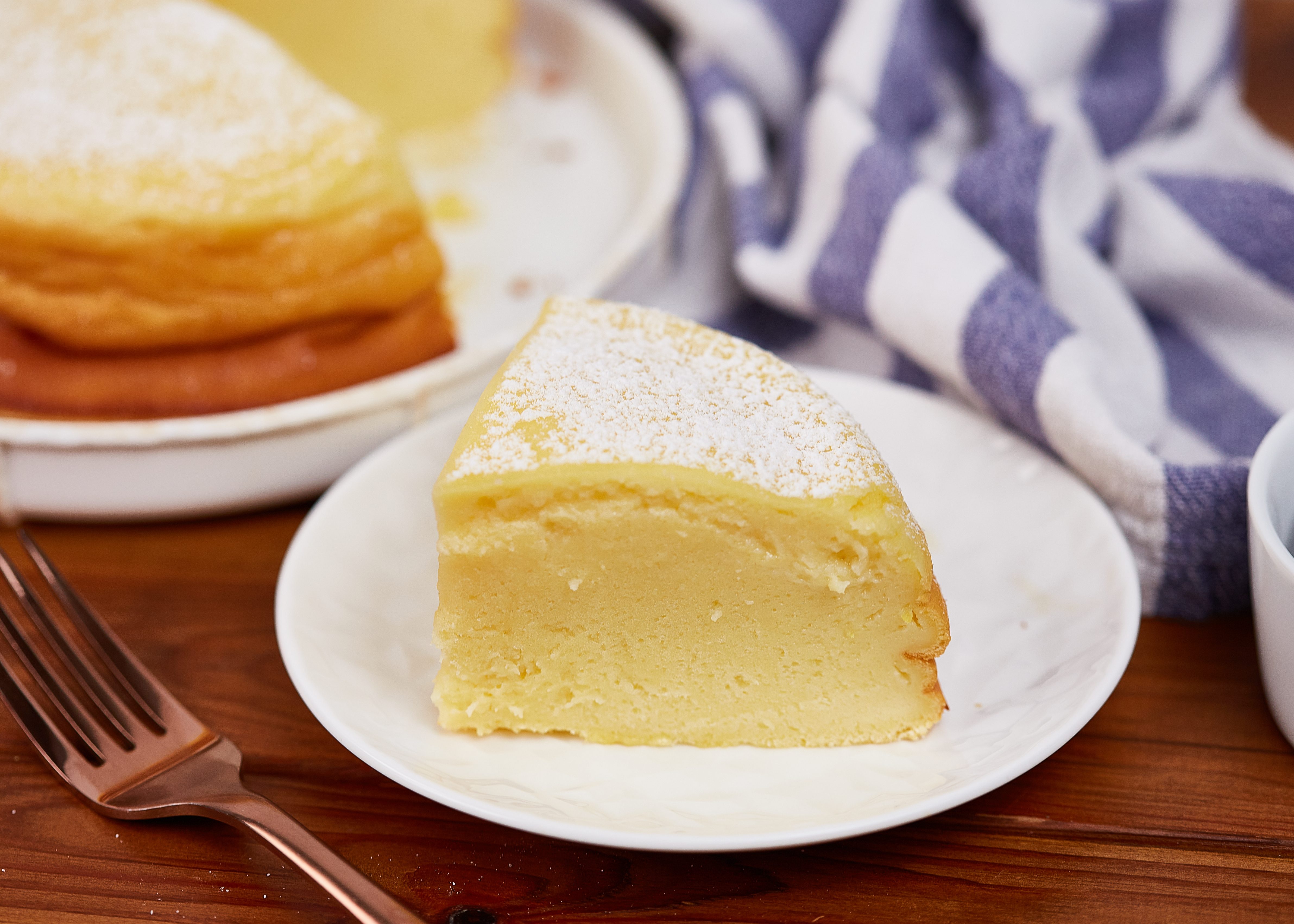 Torta al latte cremosa: la ricetta del dessert semplice e veloce