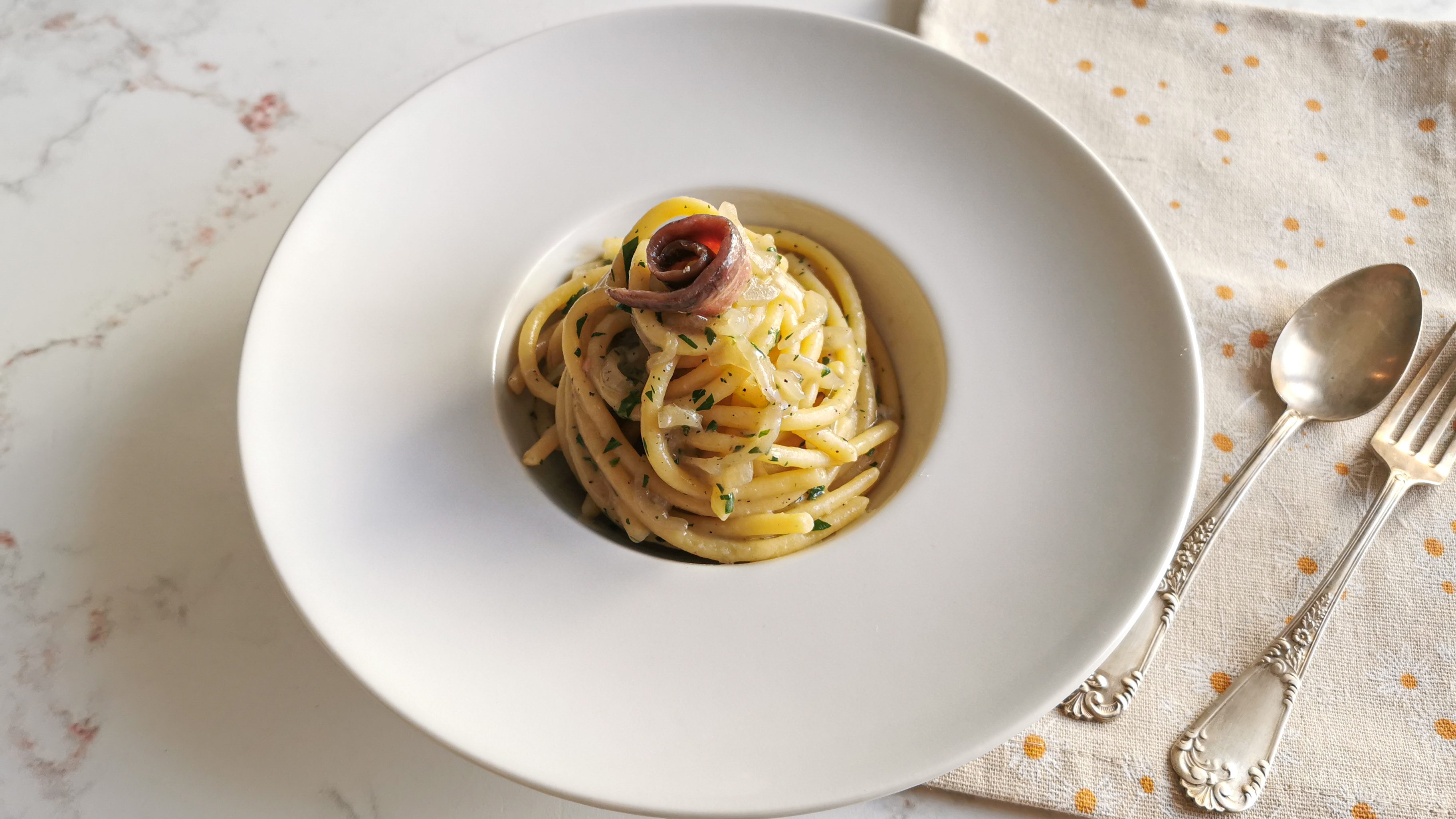 Bigoli in salsa: la ricetta del primo piatto veneto semplice e appetitoso