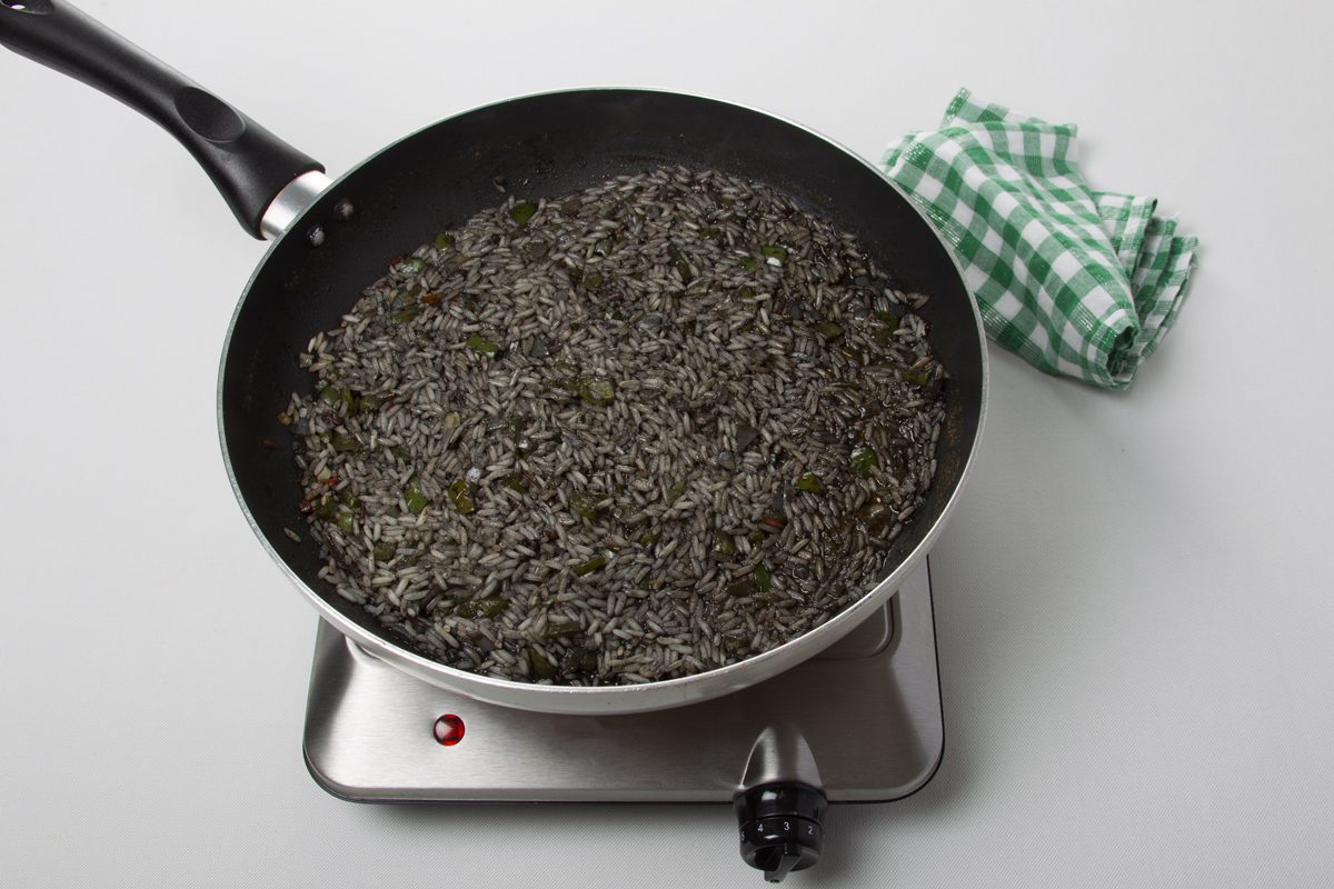 Arroz negro: the spanish black rice recipe