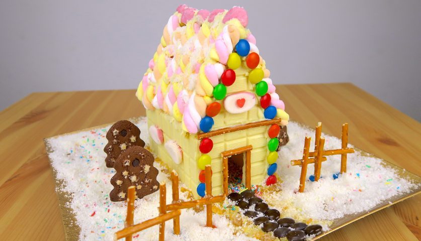 How to make a candy house: you will make everybody happy