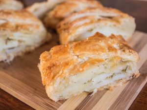 Oktoberfest Strudels: the beautiful and tasty savory version | Cookist.com