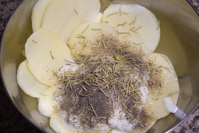 Austrian potato strudel: A delicious savory strudel preparation!