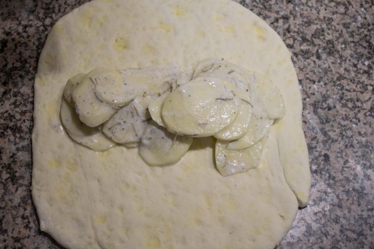 Austrian potato strudel: A delicious savory strudel preparation!