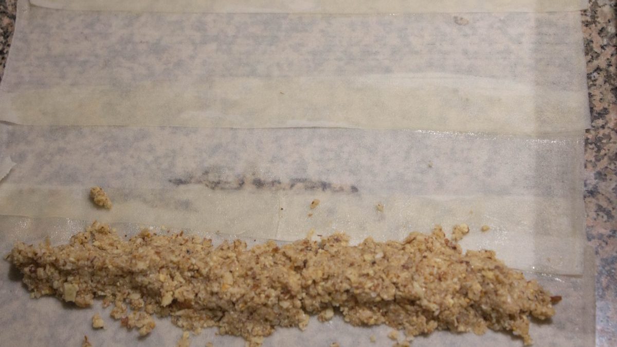 Mhancha: You will love this Moroccan crunchy treat!