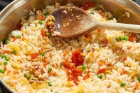 Pineapple Fried Rice: a tasty very easy to prepare
