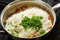 Pineapple Fried Rice: a tasty very easy to prepare | Cookist.com