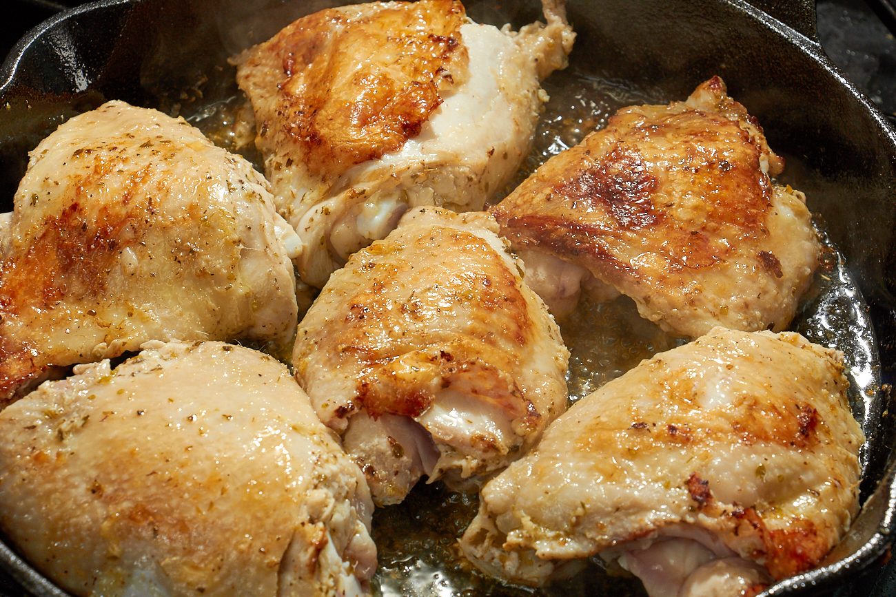 Garlicky Greek Chicken: tender, juicy and very delicious