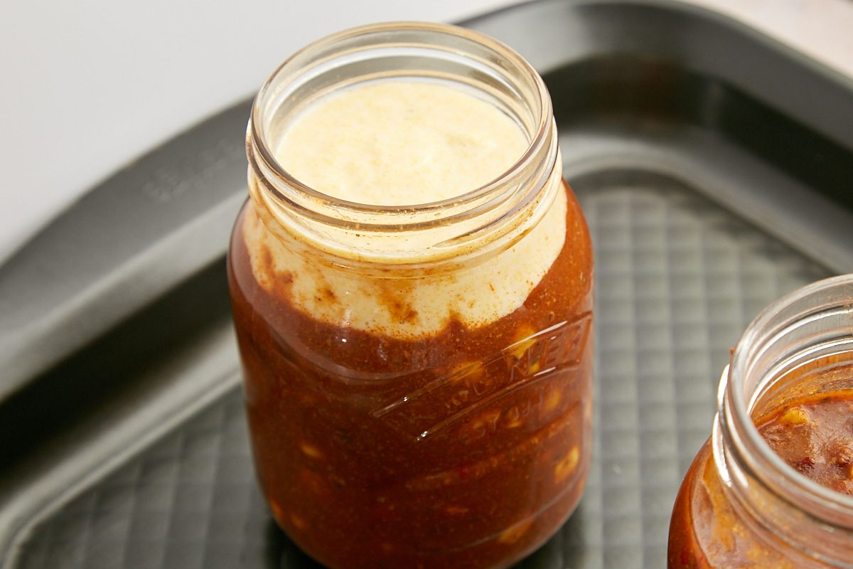 Chili In A Jar: an ingenious way to serve them
