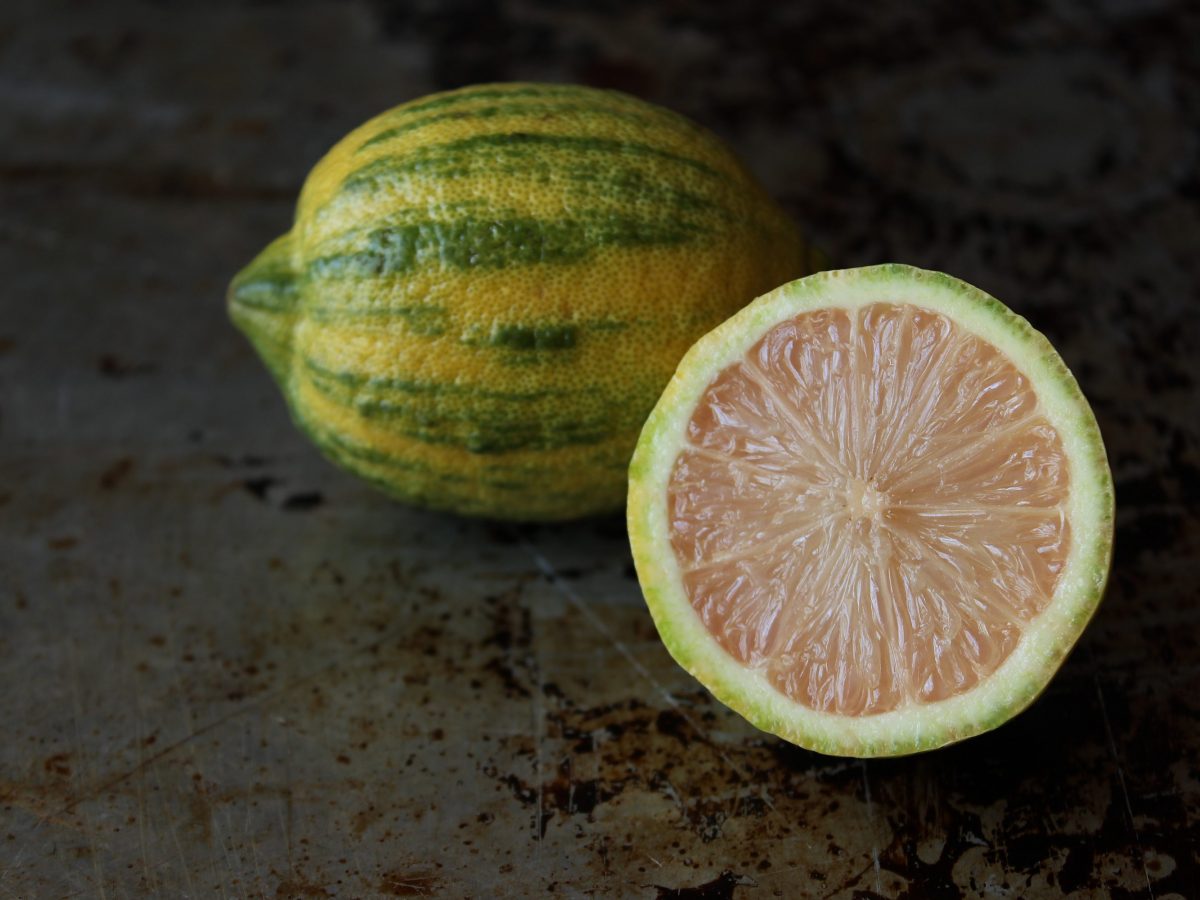 How to enjoy a unique pink-colored lemon-based drink at your home