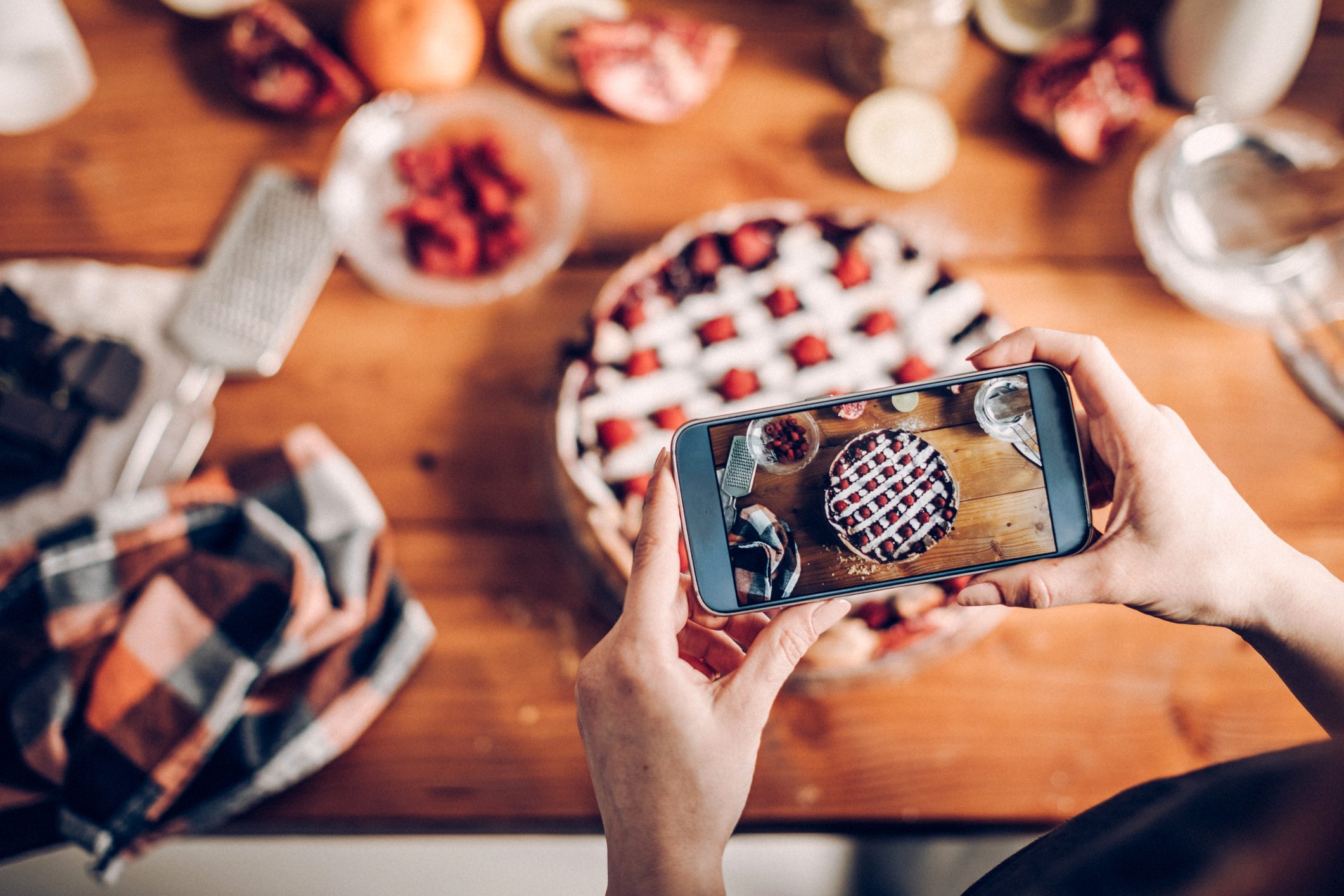 A Tell-It-All Guide To Taking The Perfect Food Photographs – Like A Pro!
