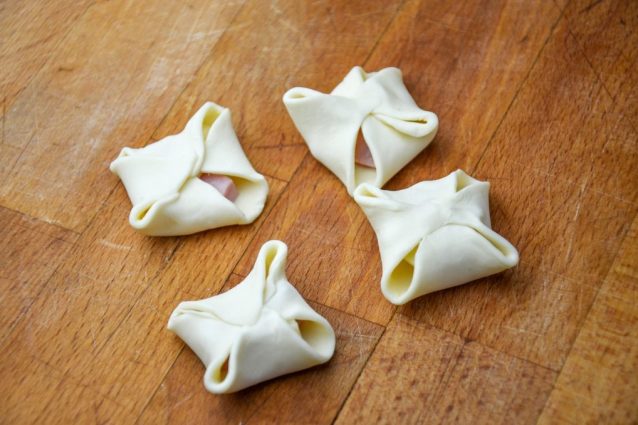 Ham and Cheese Stuffed Dumplings: a delicious and savory recipe