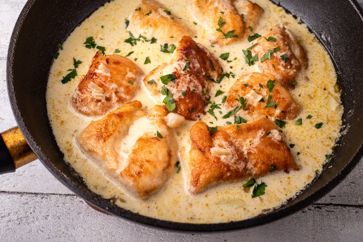 Creamy Garlic Chicken: the fantastic dinner recipe with an irresistible ...