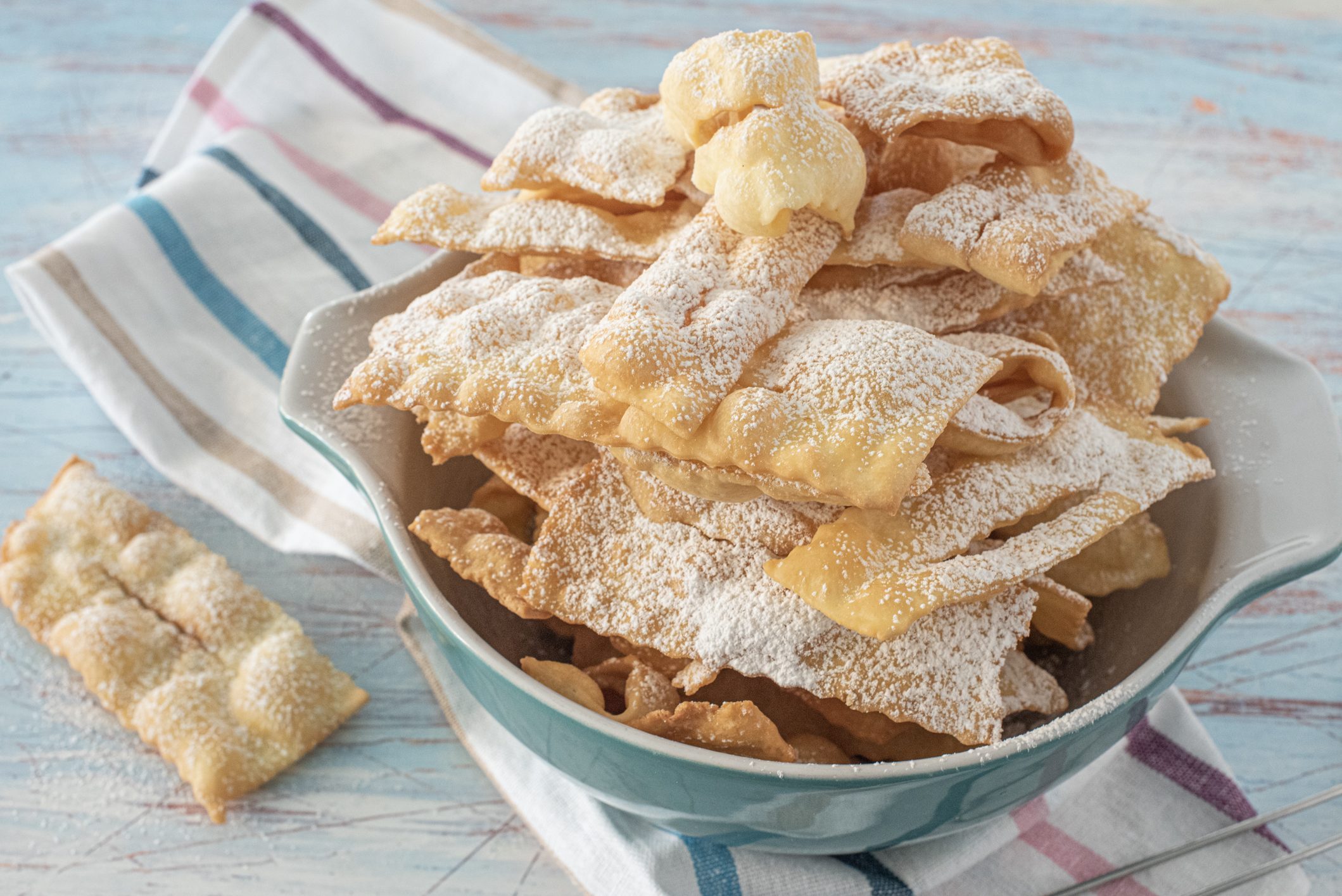 Sweet Fritters: the typical recipe for Italian Sfrappole