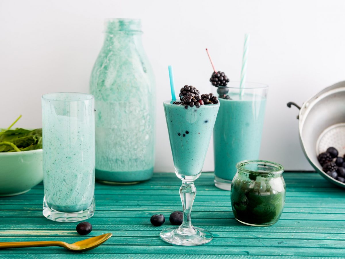 6 Ways That Drinking Blue Majik Smoothie Can Help Improve Your Health