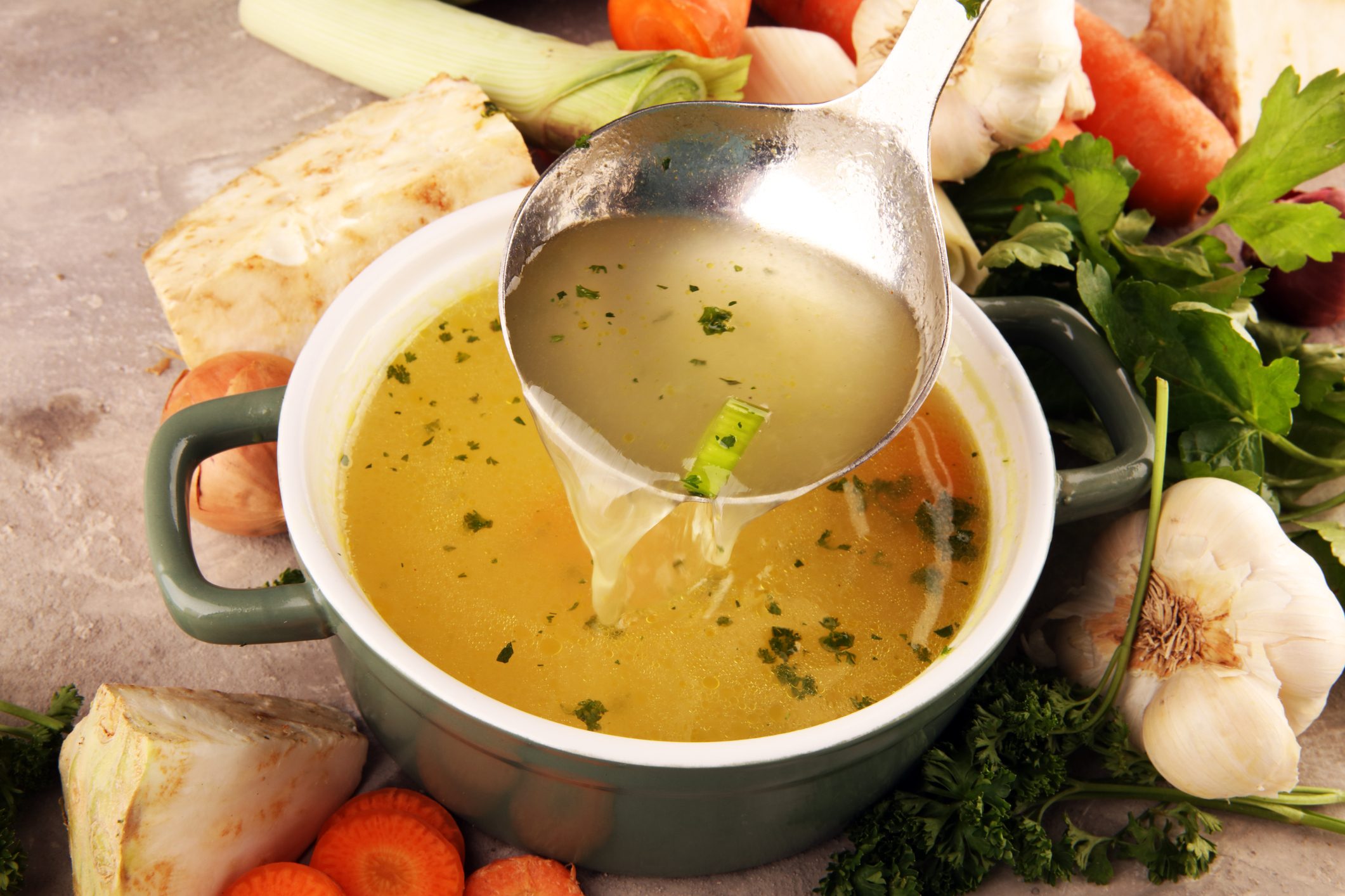 Here's The Easiest Way To Separate Fat From Stock, Soup, Or Meat Drippings