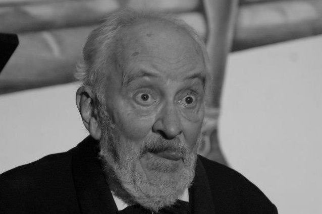 È morto Enzo Robutti, l'attore comico che lavorò con Fellini aveva 88 anni