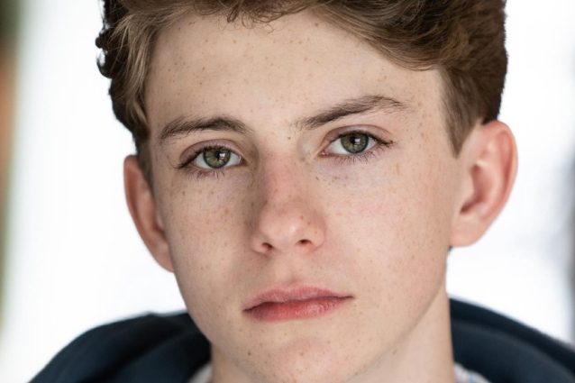 È morto l'attore Tyler Sanders, aveva 18 anni: La chiamata ai soccorsi ...