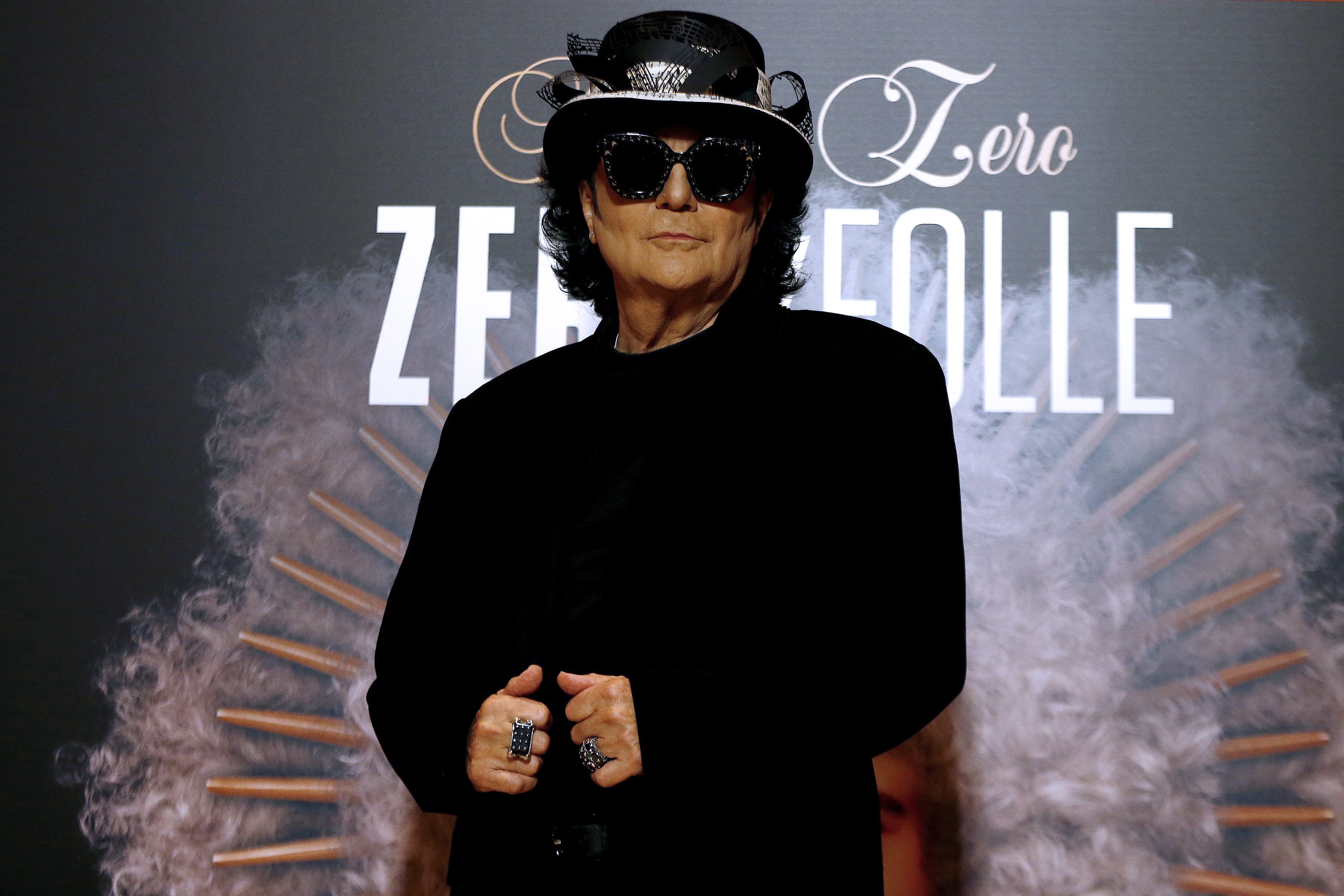 Renato Zero's private life: the great love for Lucy Morante and her son Roberto - The Nation View