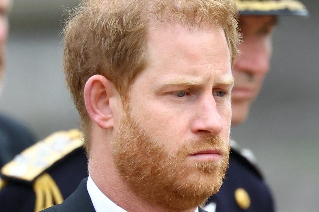 Esce Spare l'autobiografia del principe Harry che racconta la sua ...