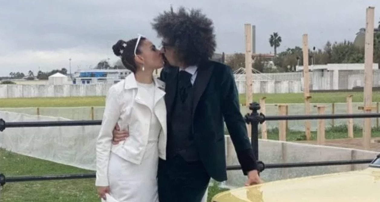 Caparezza ha sposato la sua storica fidanzata Albina: Felici matrimoni