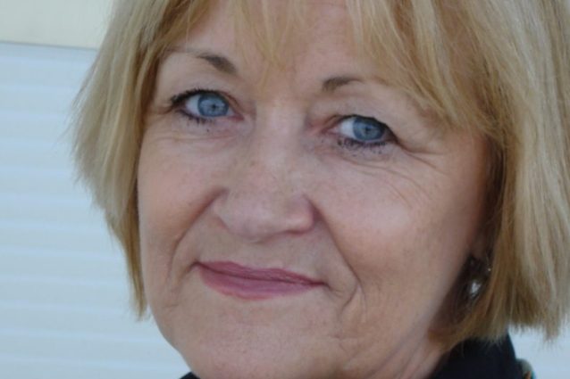 È morta Sue Baker, l'ex conduttrice di Top Gear aveva 75 anni