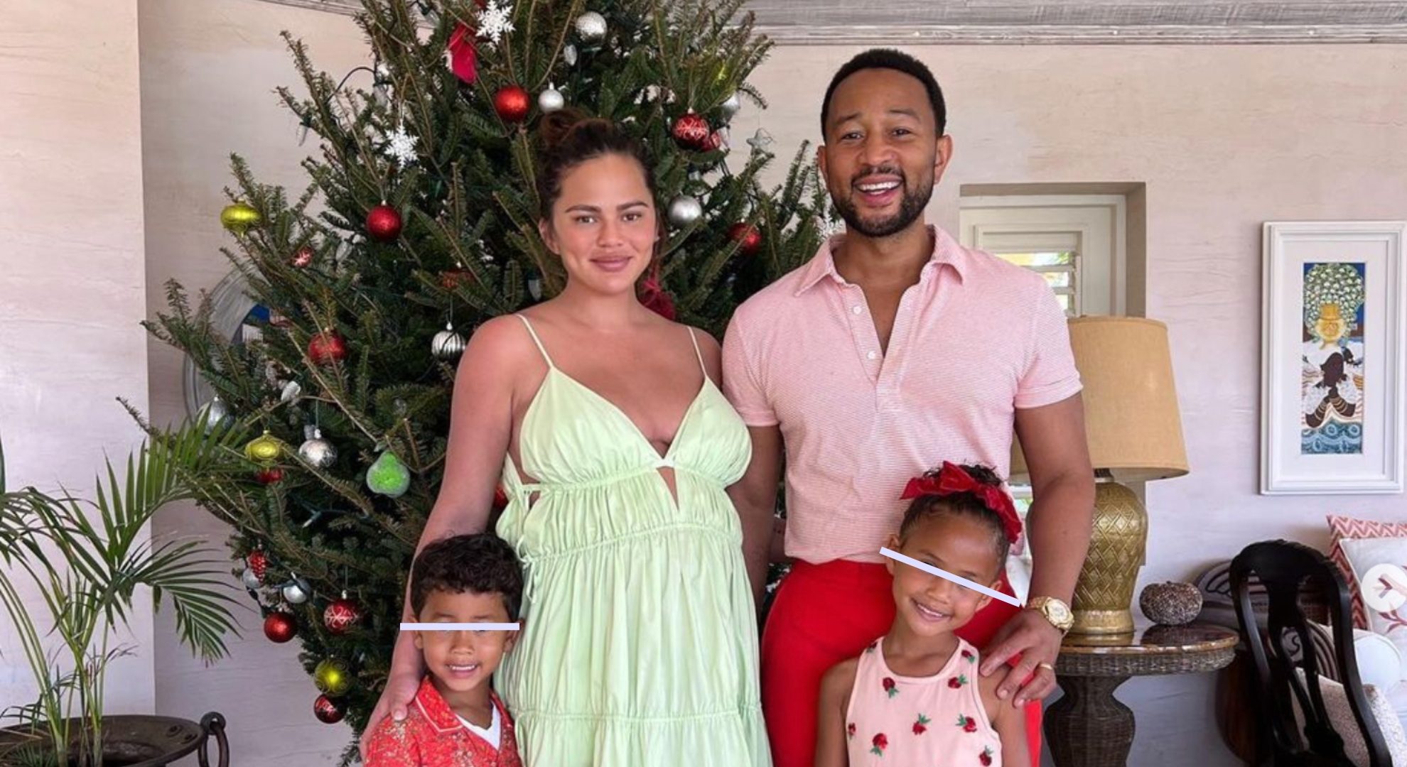Chrissy Teigen ha partorito di nuovo, terzo figlio per lei e John Legend