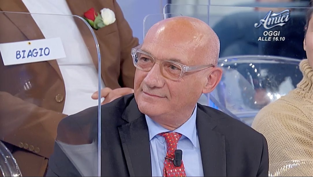 Chi è Claudio Falghera, il Cavaliere di Uomini e Donne che ha suscitato ...