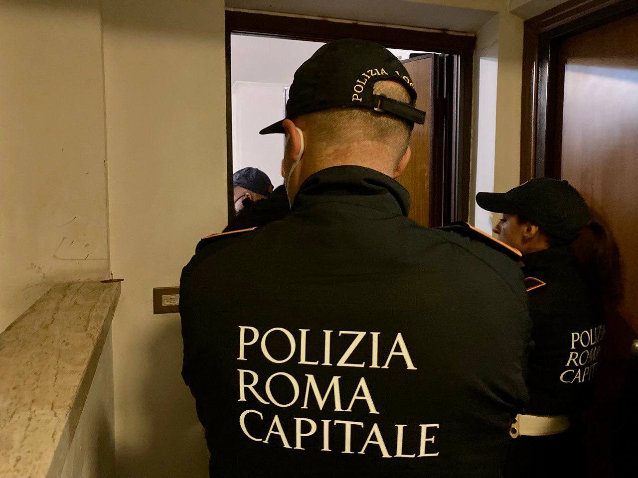 Sgomberi a Ostia: tra occupanti la sorella di Roberto Spada, condannato ...