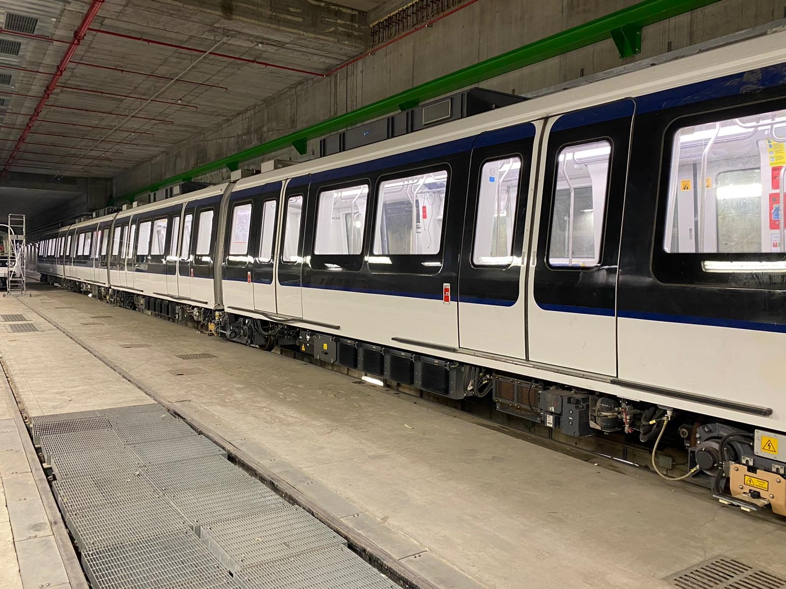 Avanza la nuova metro M4 di Milano: le prime immagini dentro la ...