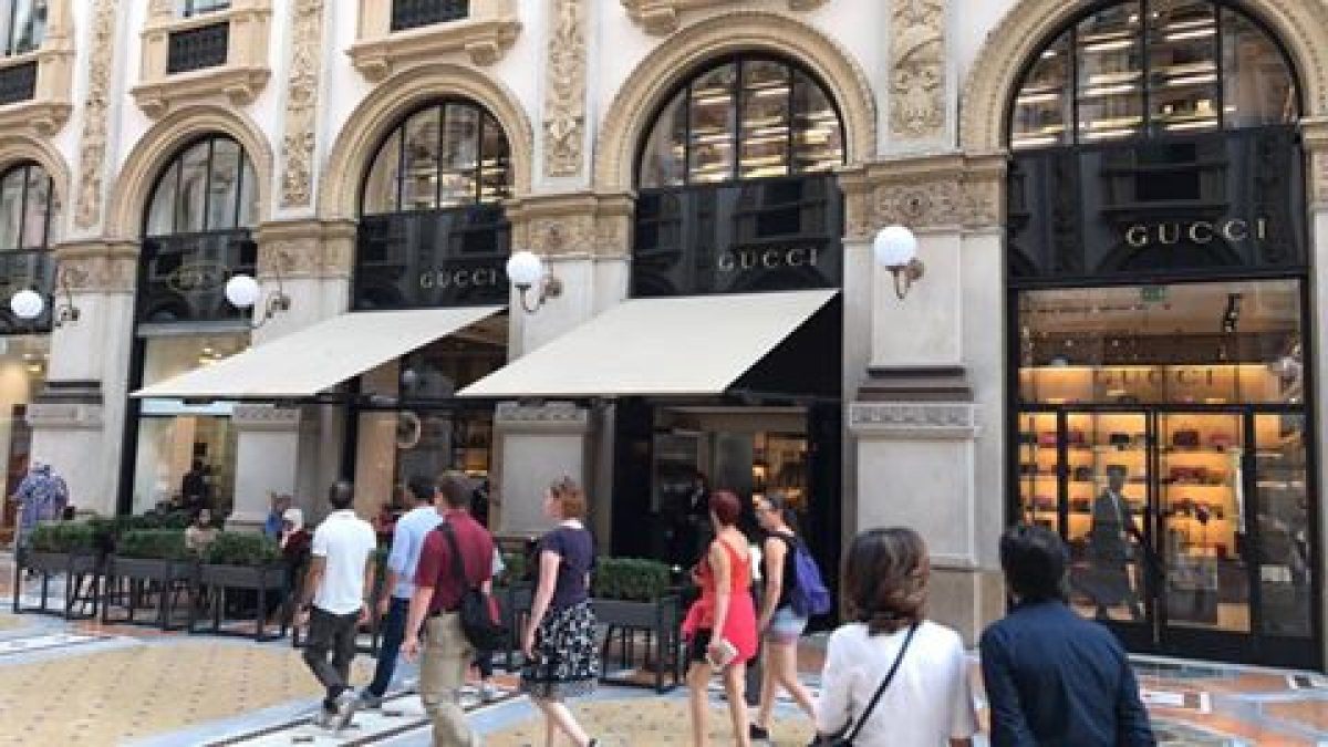 Milano, Gucci apre una nuova sede: 35mila metri quadri nell'ex fabbrica ...