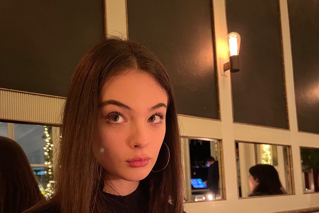 Deva Cassel, orgoglio di mamma Monica Bellucci: mostra in anteprima le ...