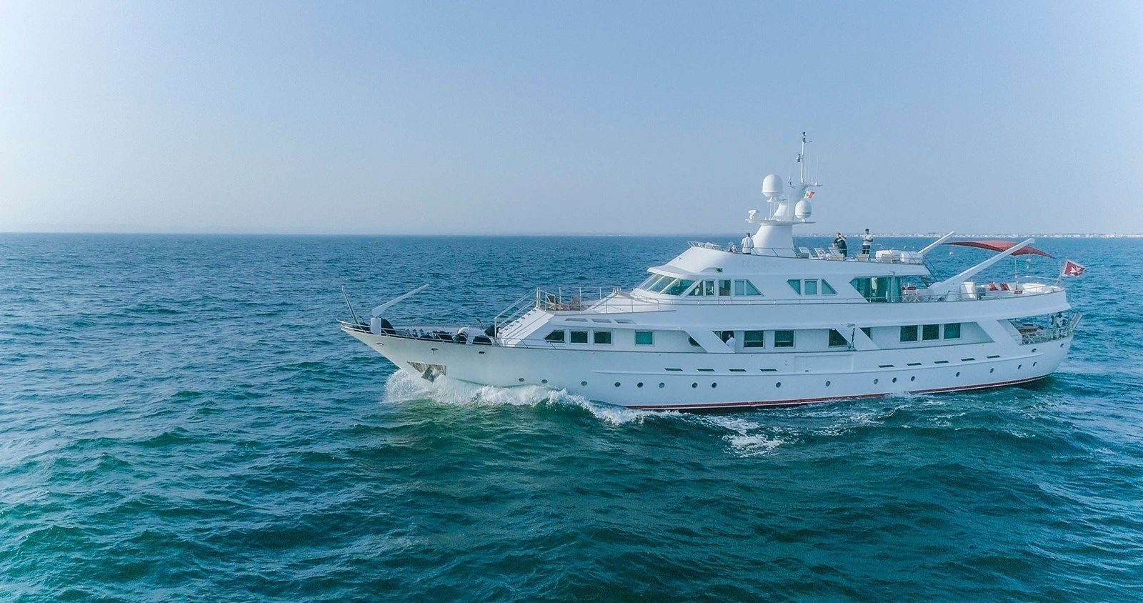 La barca di David Bowie: 4,85 milioni di euro per uno yacht che ha ...
