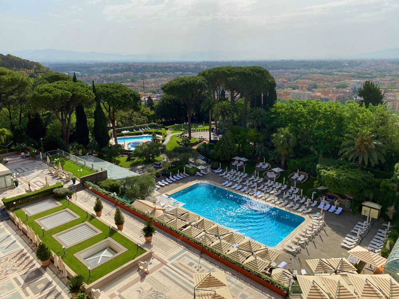 Viaggio nella Città Eterna dalla terrazza più bella di Roma