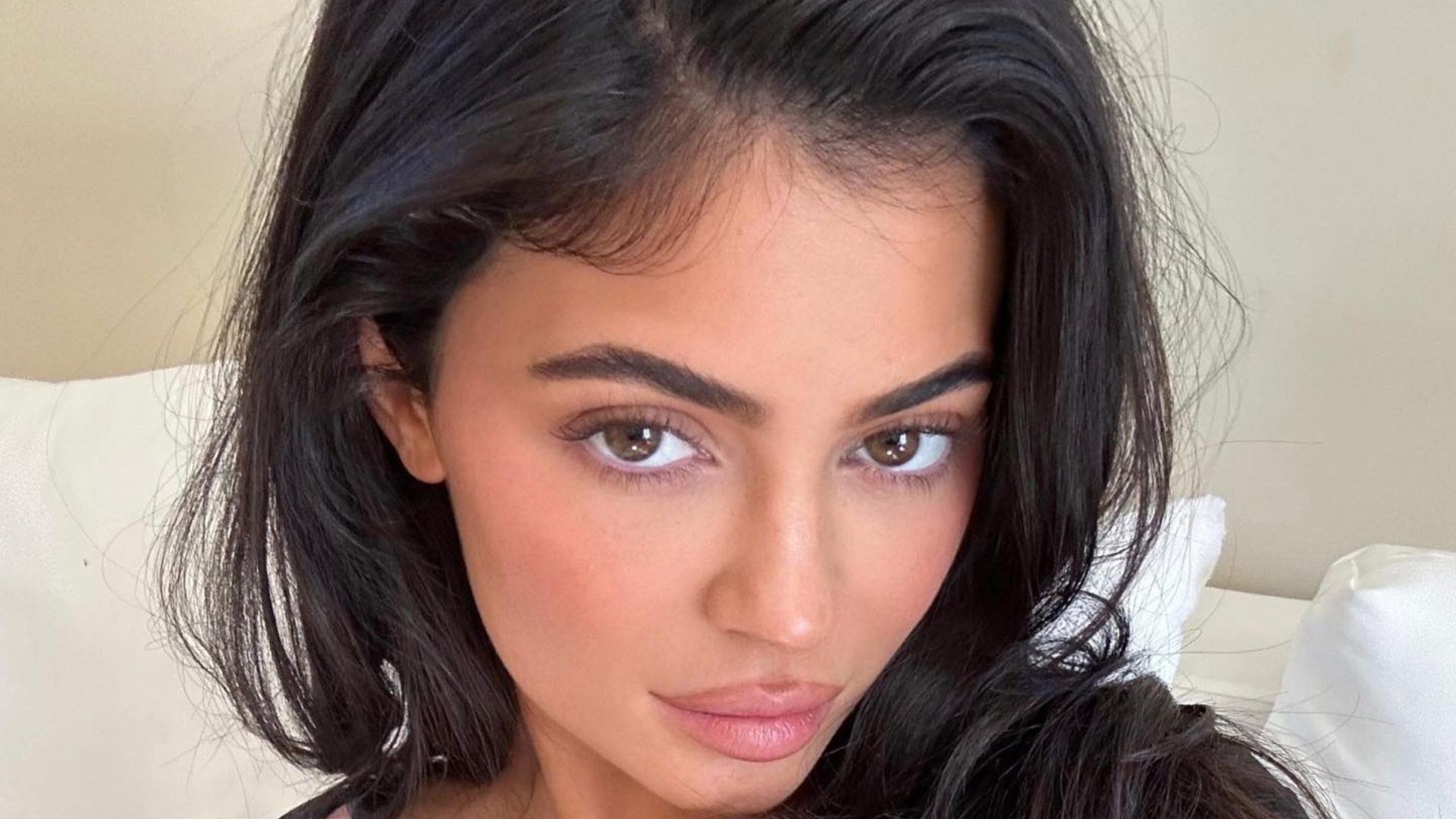 Kylie Jenner, a 9 mesi dal parto non ha ancora scelto il nome ...