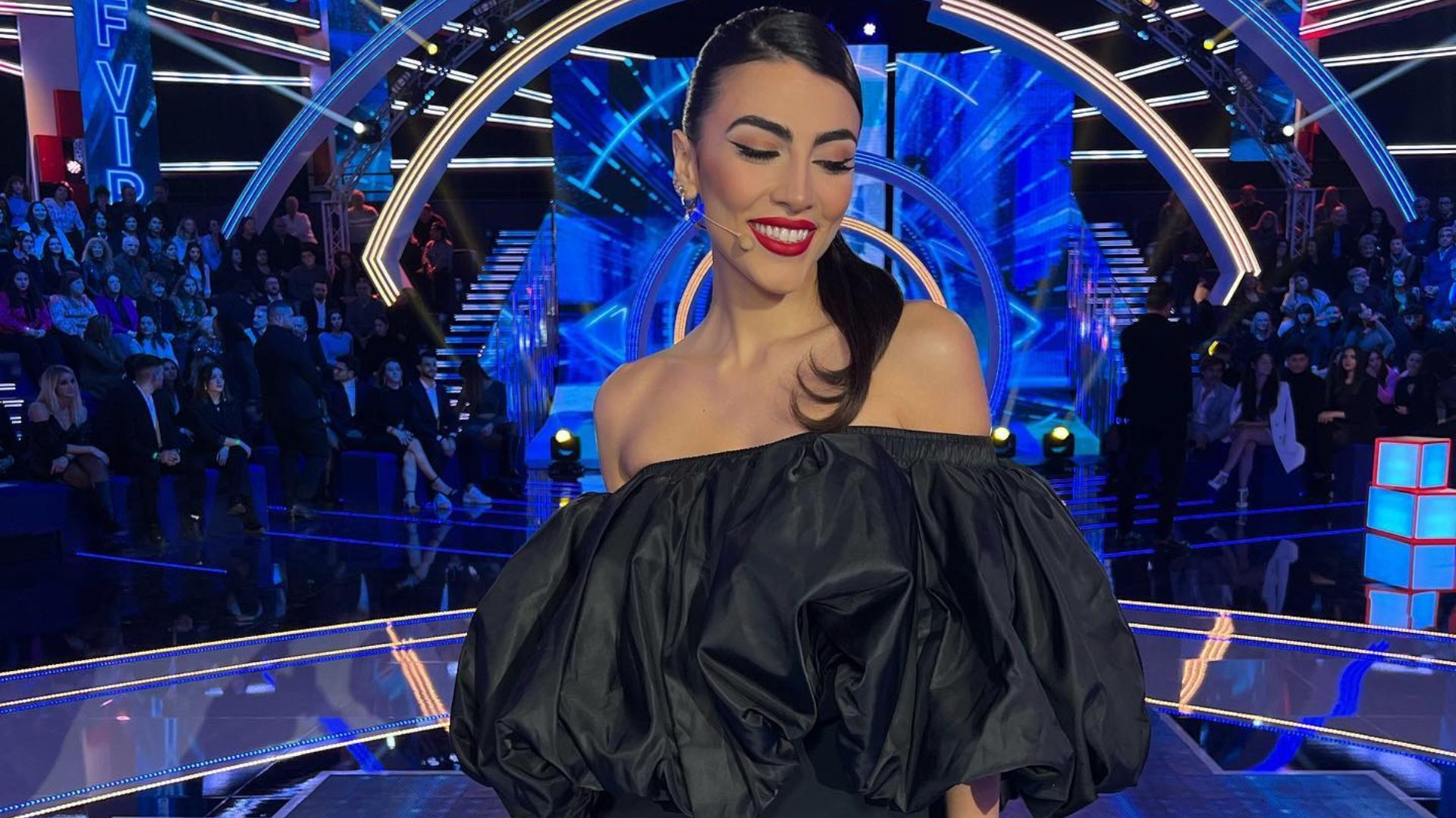 GF Vip, Giulia Salemi dice no al dress code natalizio: total black per ...