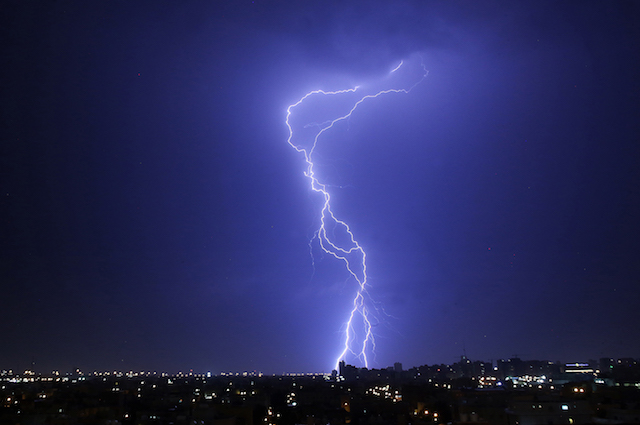 In "cima" alla Terra: fulmini e luci delle città visti dallo Spazio