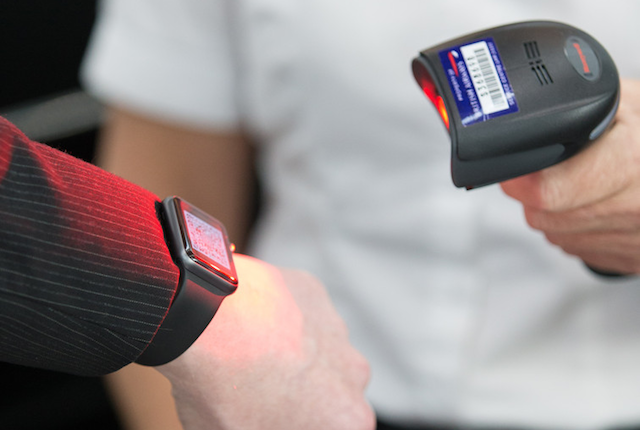 La British Airways introduce nuovi scanner dedicati all'Apple Watch